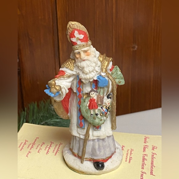 Unique Vintage | Accents | Vintage International Santa Claus Collection ...